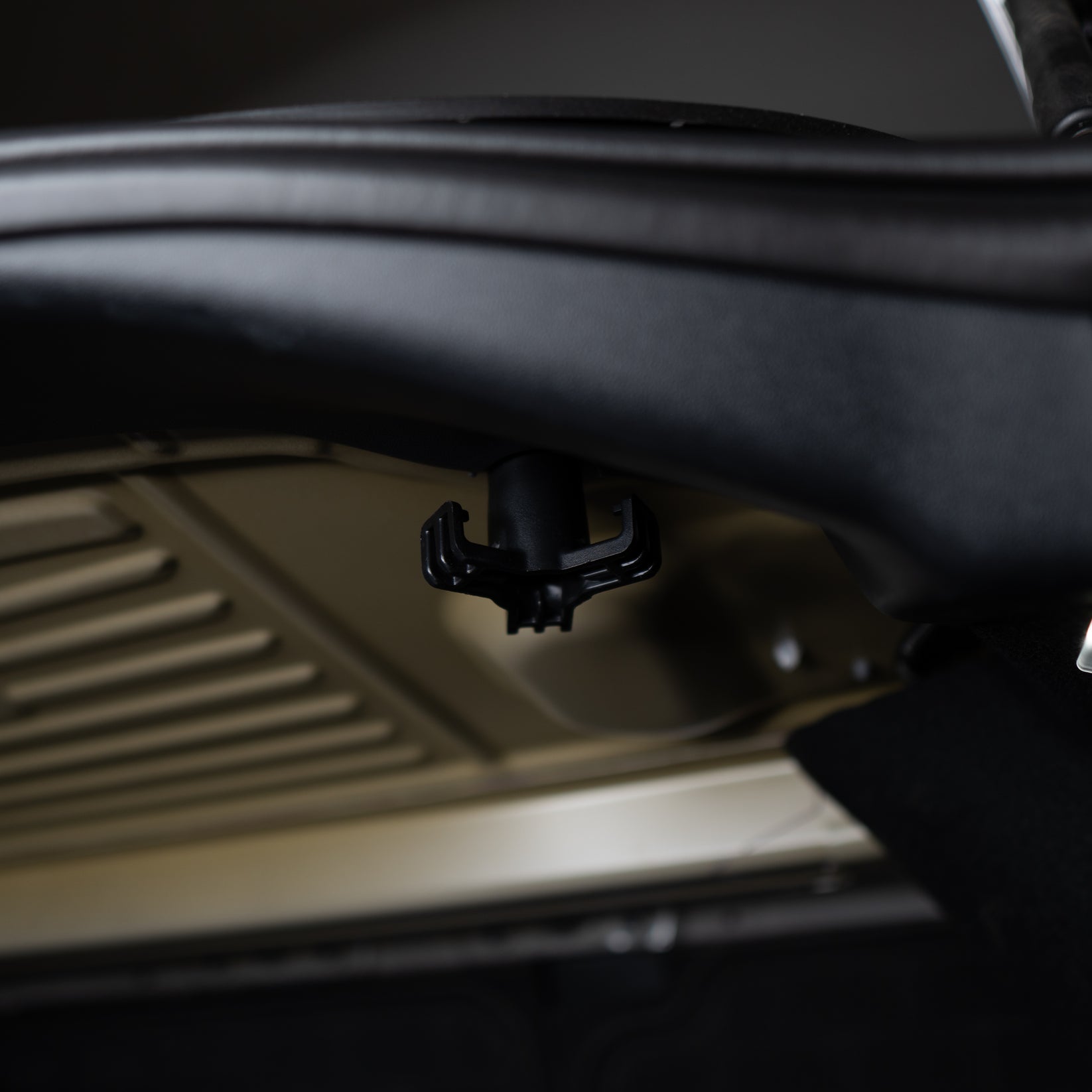 Trunk Hook for Legacy Model 3 – Tesstuff